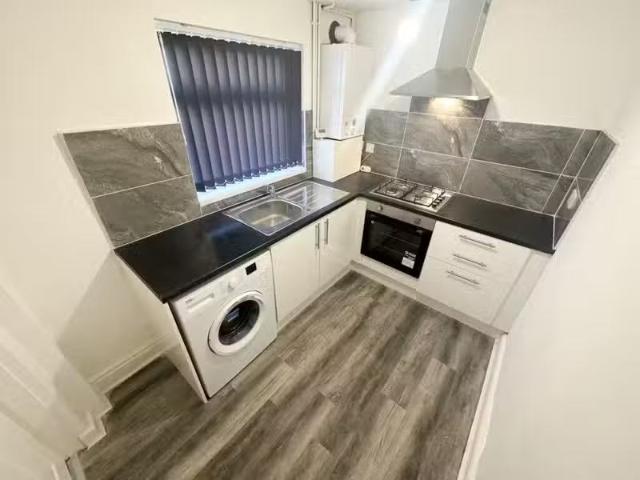 4 bedroom terraced house for rent in Butterfield Street, L4