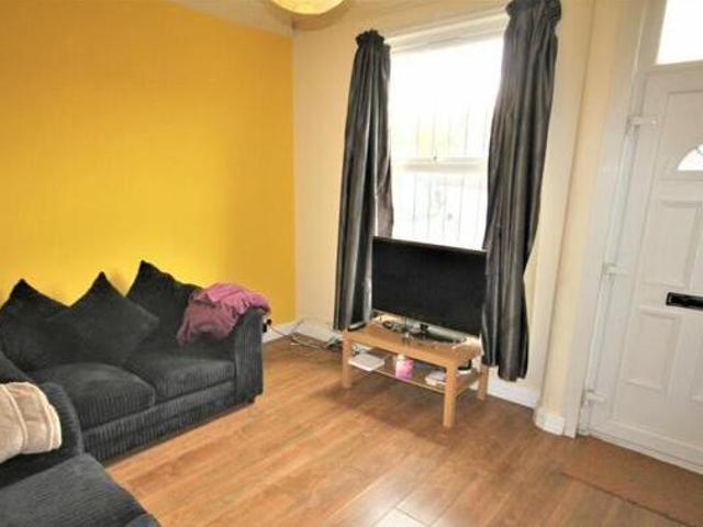 4 Bedroom Terraced House For Rent In Burley, Leeds