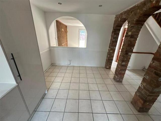 4 bedroom terraced house for rent in Goldsworthy Way, Slough, SL1