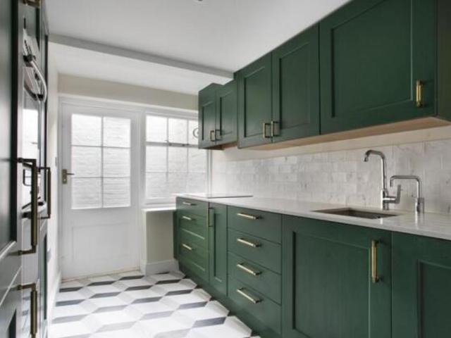 4 bedroom terraced house for rent in Gordon Place, Campden Hill, W8