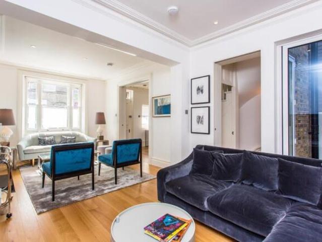 4 bedroom terraced house for rent in Gayton Road, Hampstead, NW3