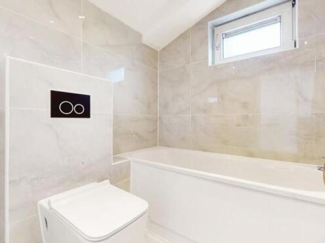 4 bedroom terraced house for rent in Garlinge Road, London, NW2