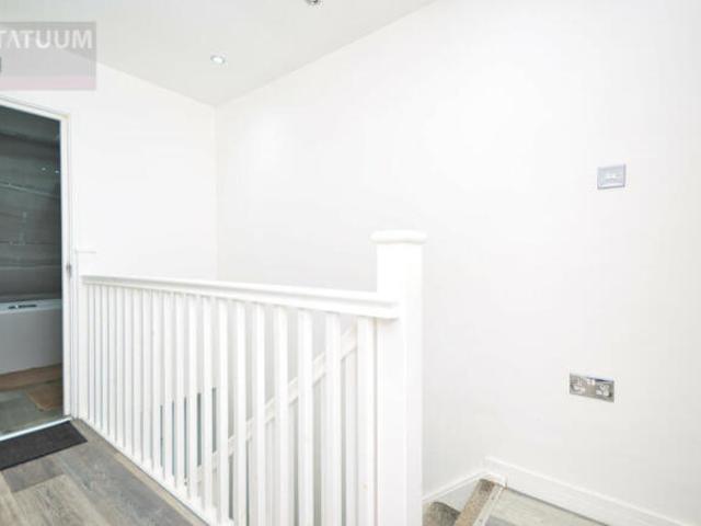 4 bedroom terraced house for rent in Gernon Road, Victoria Park, Bethnal Green, London, E3