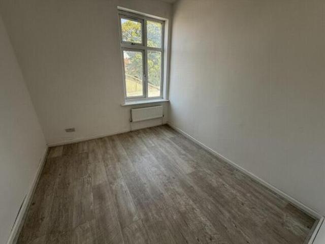 4 bedroom terraced house for rent in Gipsy Road, Belgrave, LE4