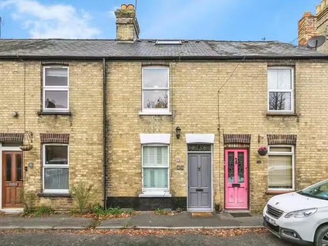 4 bedroom terraced house for rent in Granta Terrace, Great She.