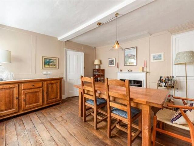 4 bedroom terraced house for rent in Great Minster Street, Winchester, Hampshire, SO23