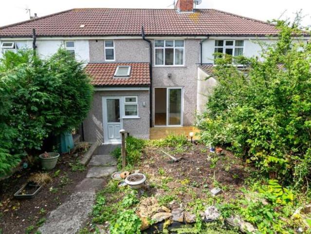 4 bedroom terraced house for rent in Greenfield Avenue, Southmead, Bristol, BS10