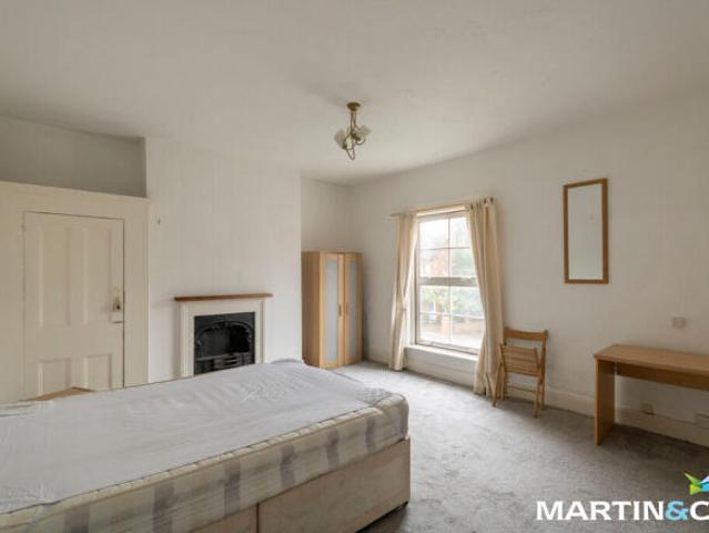 4 bedroom terraced house for rent in Greenfield Road, Harborne, B17