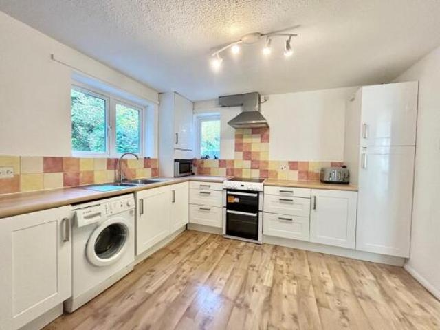 4 bedroom terraced house for rent in Greenhill Road, Winchester, SO22