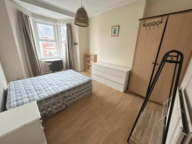 4 bedroom terraced house for rent in Grosvenor Gardens, Newcastle upon Tyne, and Wear, NE2