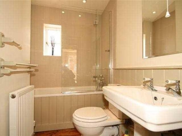 4 bedroom terraced house for rent in Dover Street, Canterbury, CT1
