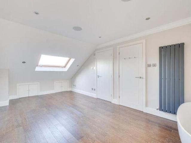 4 bedroom terraced house for rent in Delaford Street, London, SW6