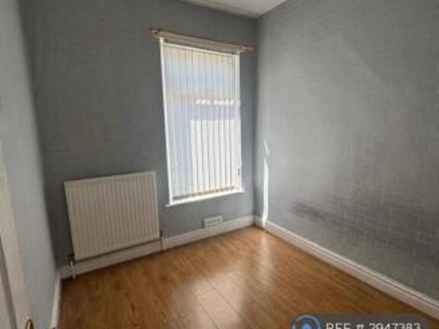 4 bedroom terraced house for rent in Derby Lane, Liverpool, L13