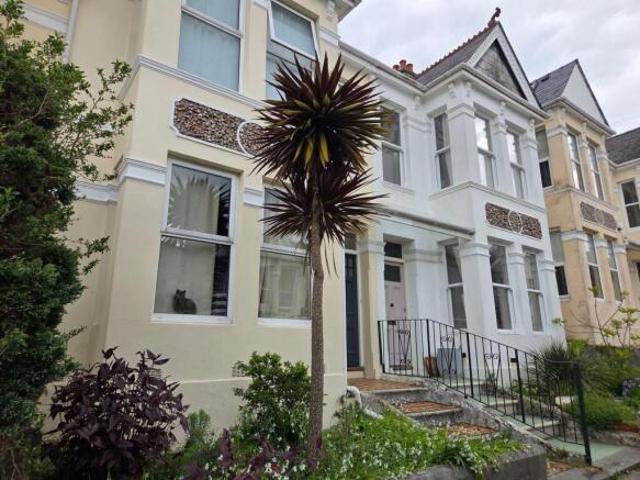 4 bedroom terraced house for rent in Endsleigh Park Road, Plymouth, PL3