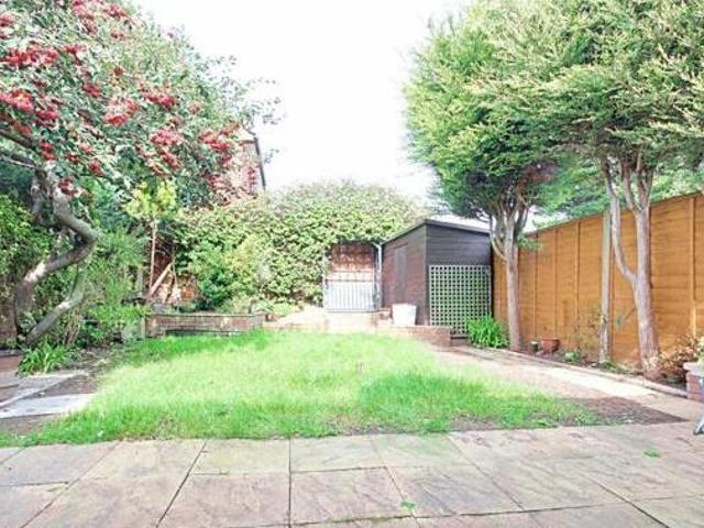 4 Bedroom Terraced House For Rent In Enfield