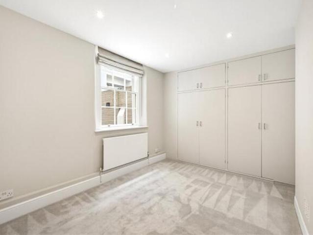 4 bedroom terraced house for rent in Eaton Place, Belgravia, SW1X