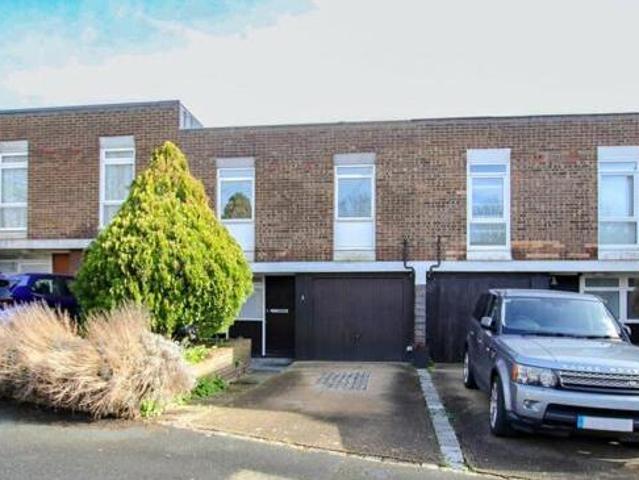 4 Bedroom Terraced House For Rent In East Croydon