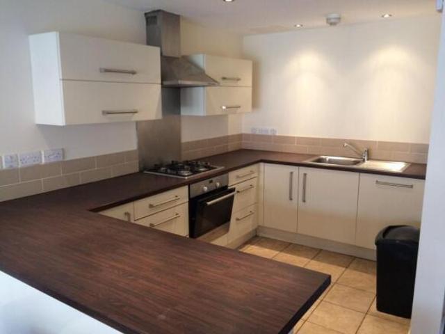 4 bedroom terraced house for rent in Eastleigh Road, Leicester, LE3