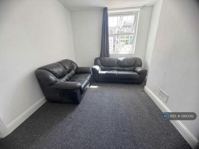 4 bedroom terraced house for rent in Edward Road, Arnos Vale, Bristol, BS4