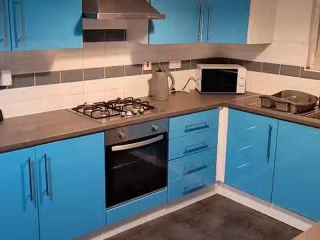 4 bedroom terraced house for rent in Edinburgh Road, Liverpool.
