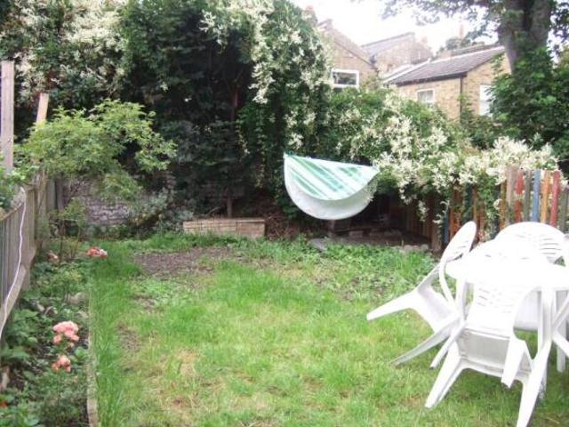 4 bedroom terraced house for rent in Egmont Street, New Cross, SE14