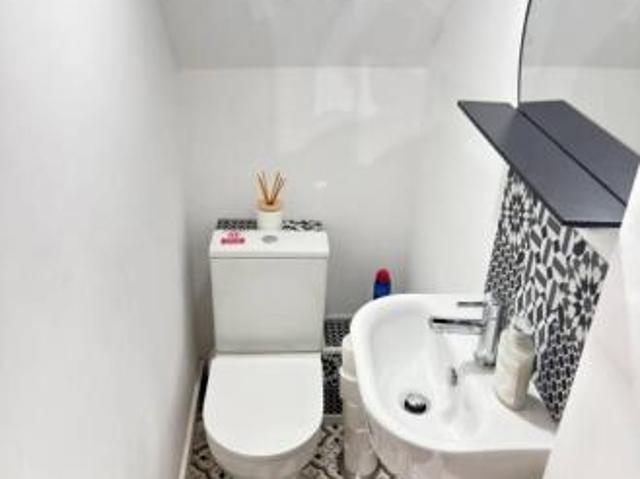 4 bedroom terraced house for rent in Eileen Grove, M14 5WE, M14