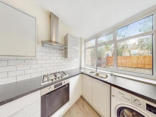 4 bedroom terraced house for rent in Elborough Street, Southfields, SW18