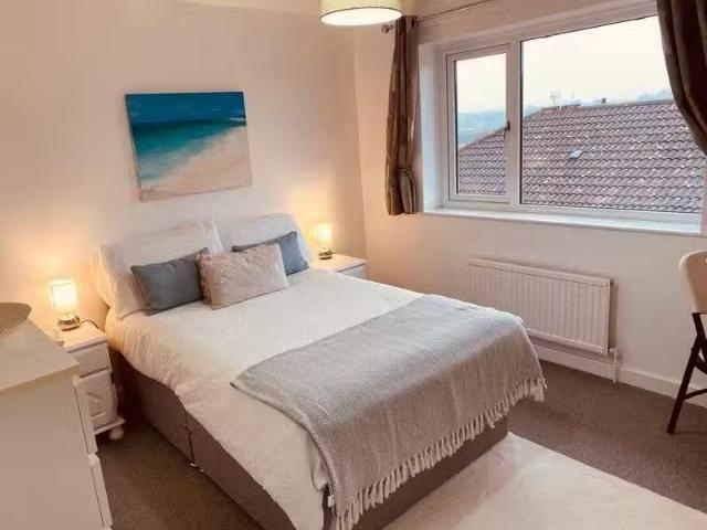 4 bedroom terraced house for rent in Ellisons Walk, Canterbury.