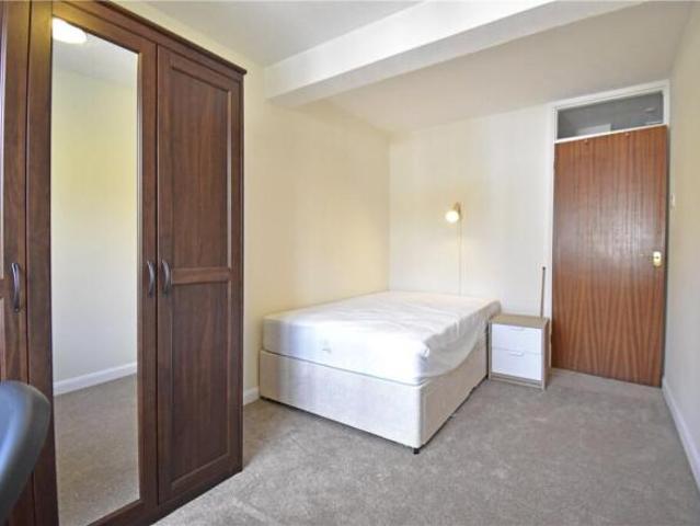 4 bedroom terraced house for rent in Elsworth Place, Cambridge, CB2