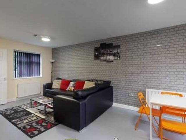 4 bedroom terraced house for rent in Evelyn Street Manchester Greater Manchester M14