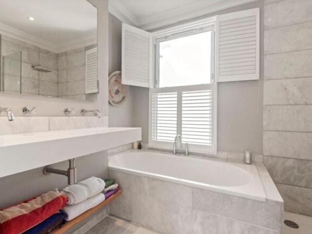 4 bedroom terraced house for rent in Fabian Road, Fulham, SW6