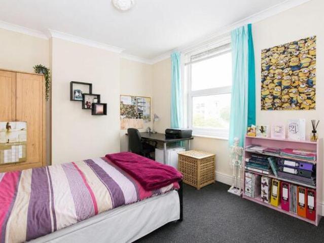 4 bedroom terraced house for rent in Faraday Road, Nottingham, NG7
