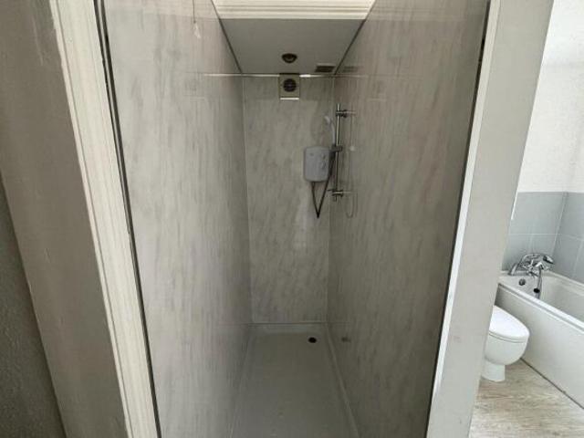 4 bedroom terraced house for rent in Filbert Street East, Leicester, LE2