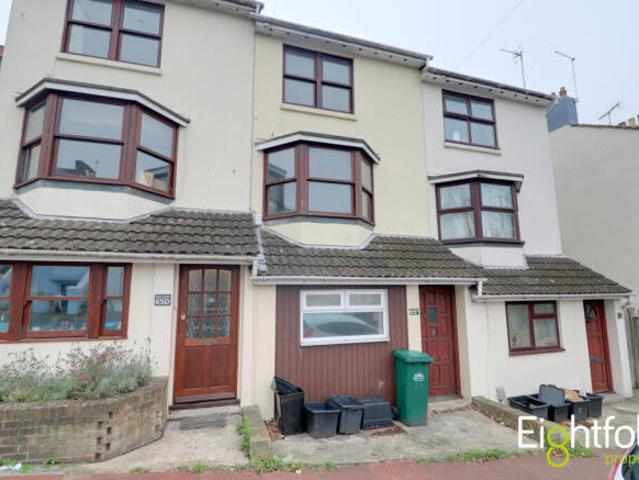 4 bedroom terraced house for rent in Franklin Road, Brighton, BN2