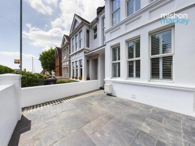 4 bedroom terraced house for rent in Freshfield Road, Brighton, East Sussex, BN2