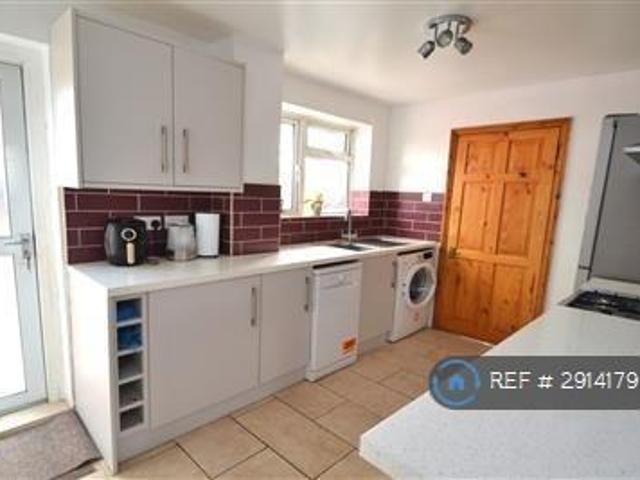 4 bedroom terraced house for rent in Fromond Road, Winchester, SO22