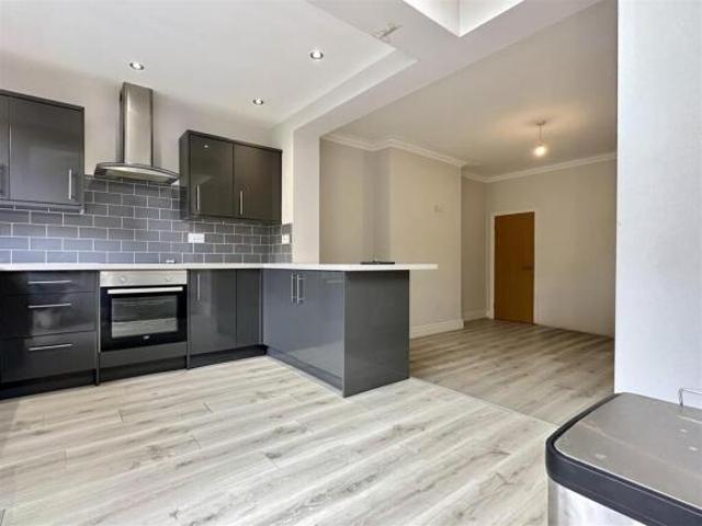 4 bedroom terraced house for rent in Fulwood Road, Fulwood, Sheffield, S10