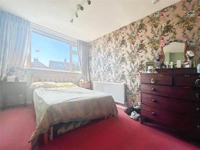 4 bedroom terraced house for rent in Kneller Road, Twickenham, TW2