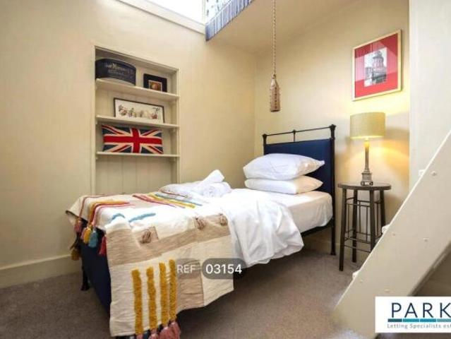 4 bedroom terraced house for rent in Kensington Place, Brighton, East Sussex, BN1 4EJ, BN1
