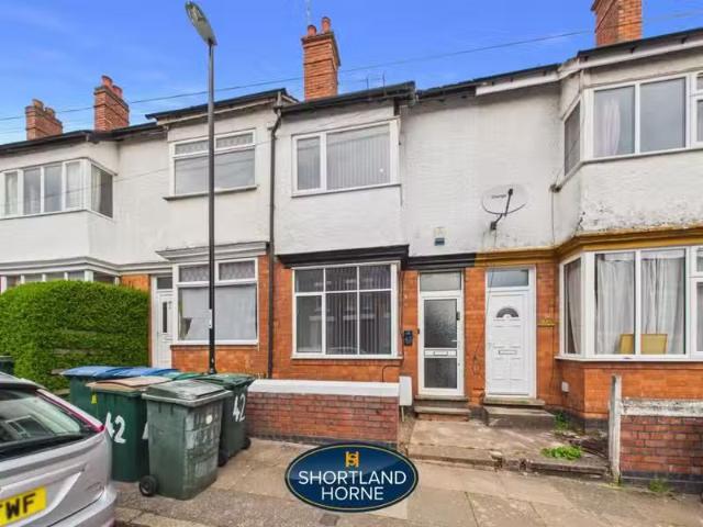 4 bedroom terraced house for rent in Kensington Road, Earlsdon.