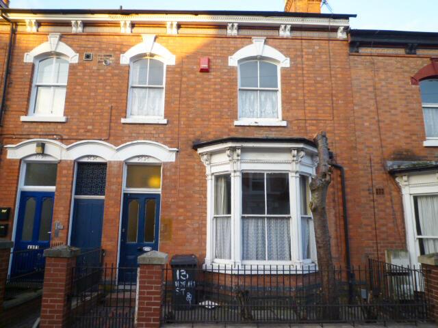 4 bedroom terraced house for rent in Hobart Street, Clarendon Park, Leicester, LE2