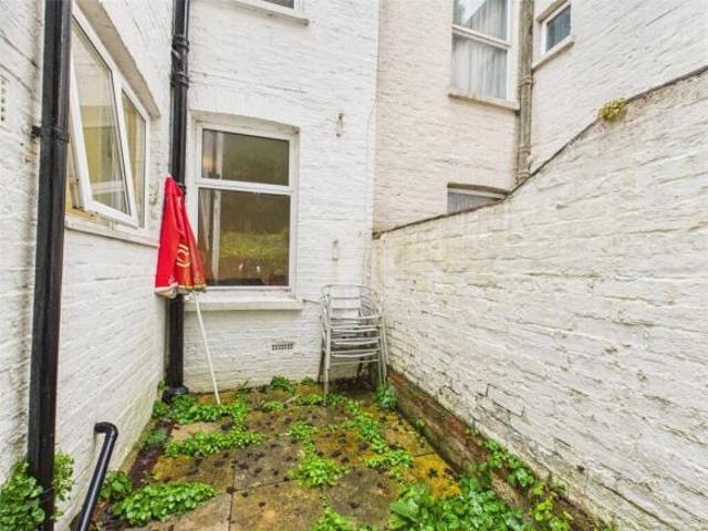 4 bedroom terraced house for rent in Hollingdean Terrace, Brighton, East Sussex, BN1
