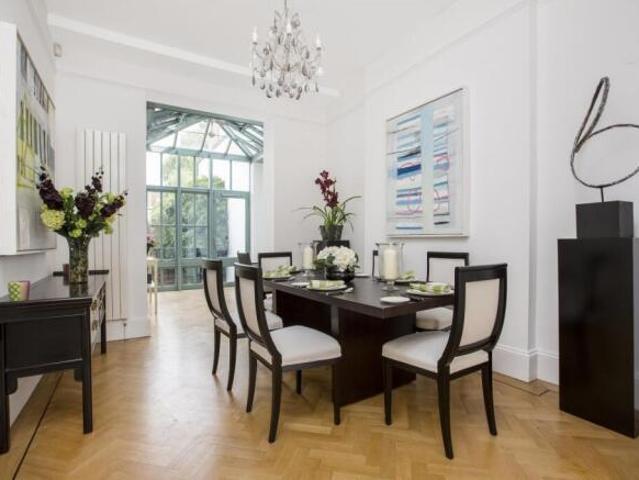 4 bedroom terraced house for rent in Hollywood Road, Chelsea SW10