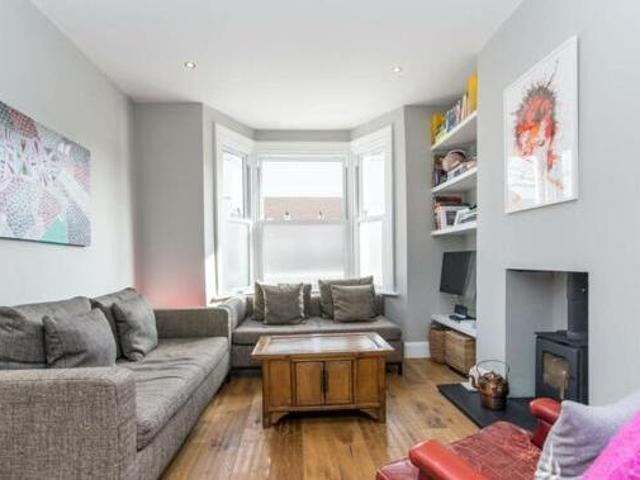4 Bedroom Terraced House For Rent In Harlesden, London
