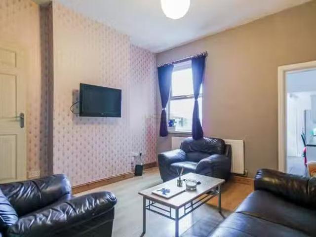 4 bedroom terraced house for rent in Harrow Road, Selly Oak, B.