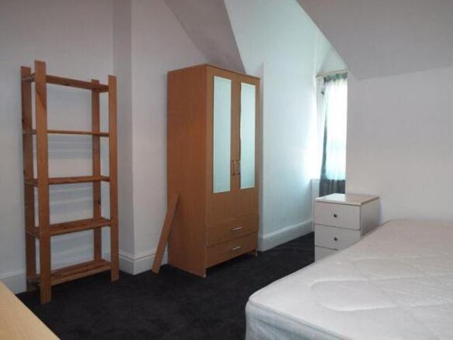 4 bedroom terraced house for rent in Harrow Road, Selly Oak, Birmingham, B29 7DN, B29