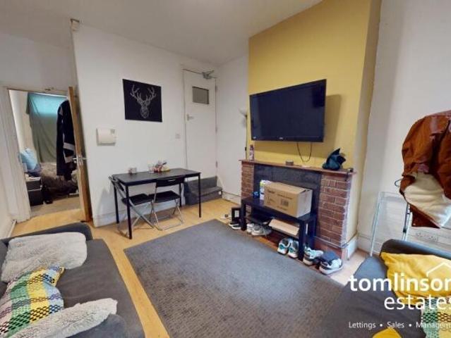 4 bedroom terraced house for rent in Hart Street, Lenton, Nottingham, NG7 1SF, NG7