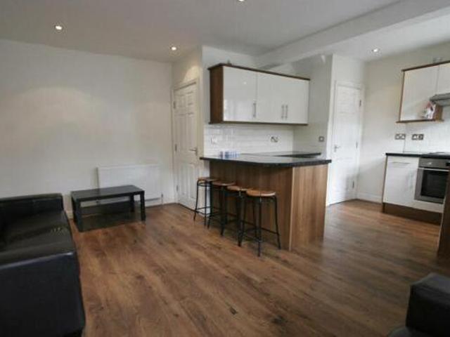 4 Bedroom Terraced House For Rent In Headingley, Leeds