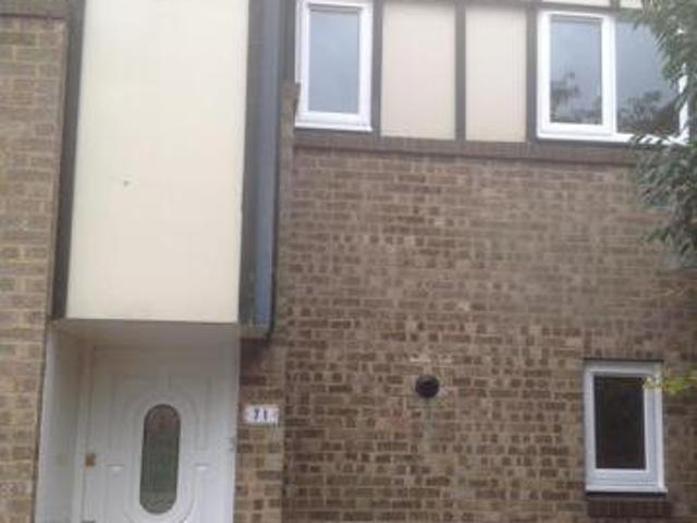 4 Bedroom Terraced House For Rent In Heelands