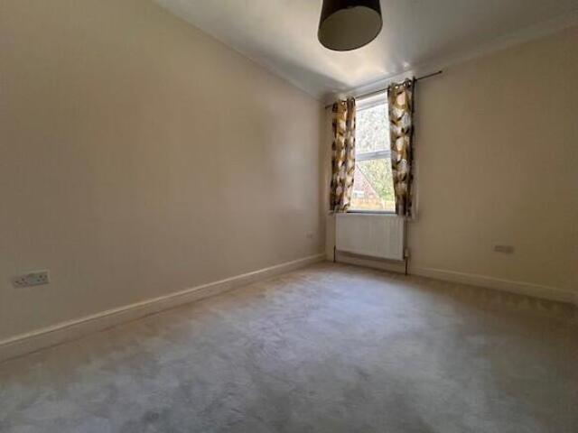 4 bedroom terraced house for rent in High Town Road, Luton, Beds, LU2